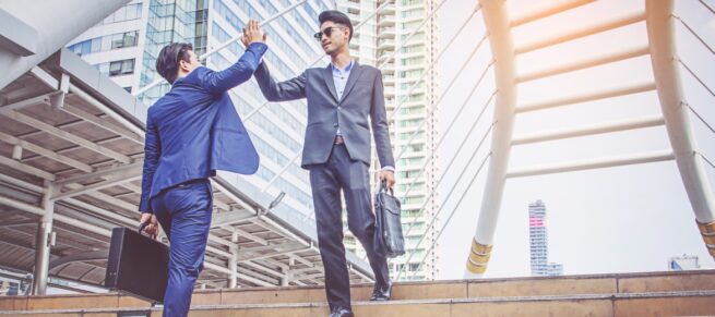 How to Motivate and Engage Employees Through Praise and Rewards ...